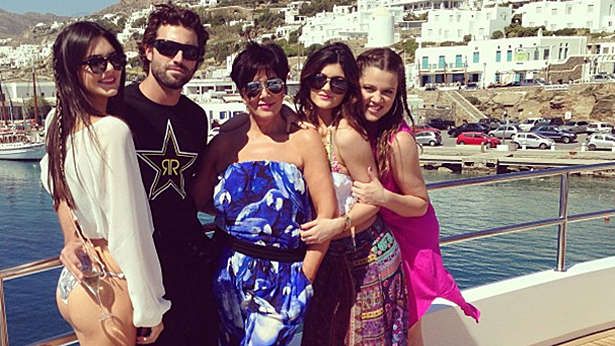 Kim Kardashian to take charter yacht honeymoon